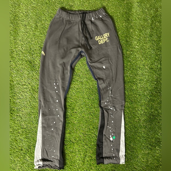 Gallery Dept | Pants | Dark Grey Paint Splatter Gallery Dept Flared ...